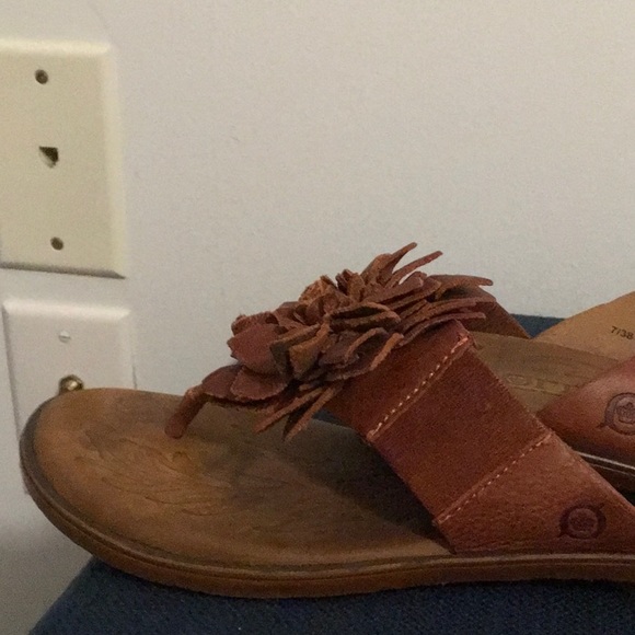 Born | Shoes | Born Tan Leather Flower Sandals Flip Flops | Poshmark